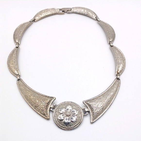 Jonette Jewelry | Jewelry | Jj Vintage Silver Floral Necklace | Poshmark